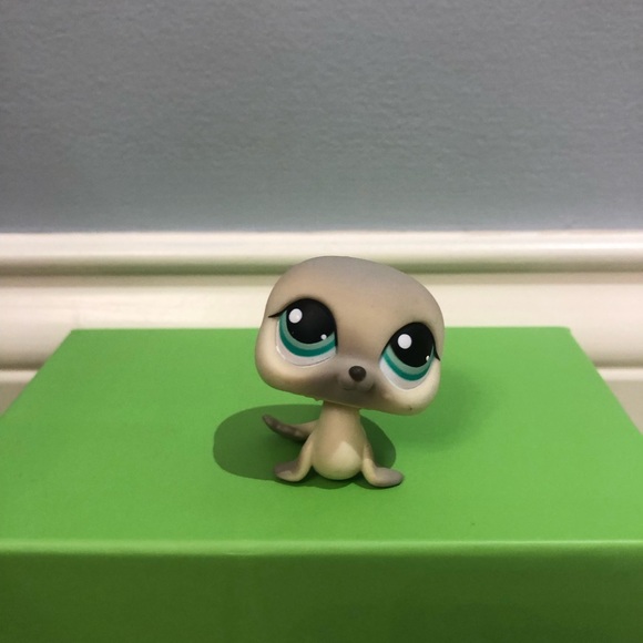 Littlest Pet Shop | Toys | Littlest Pet Shop Lps 342 Gray Seal | Poshmark